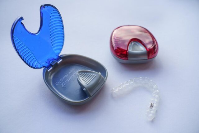 Retainer Care: A Guide On How To Properly Take Care Of Invisalign ...